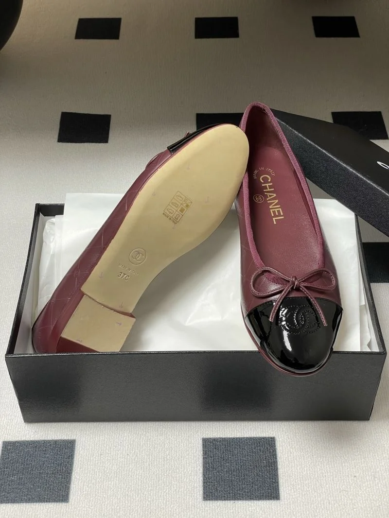 Top mirror Chanel Flat Shoes