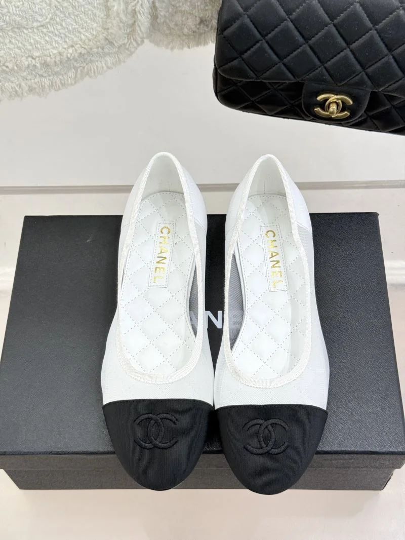 Top mirror Chanel Flat Shoes