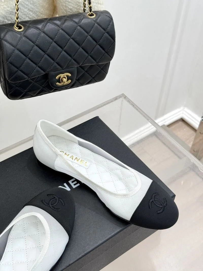 Top mirror Chanel Flat Shoes