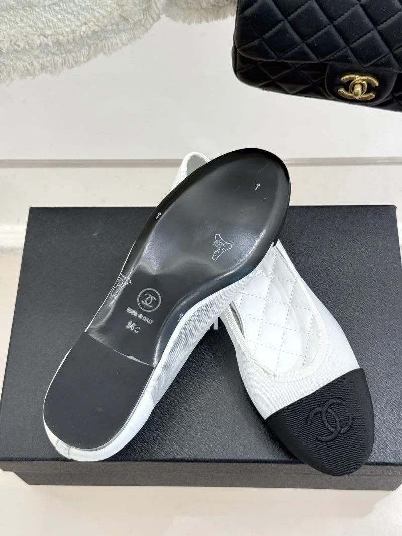 Top mirror Chanel Flat Shoes