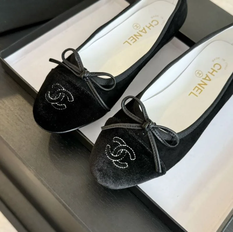 Brand-original Chanel Flat Shoes