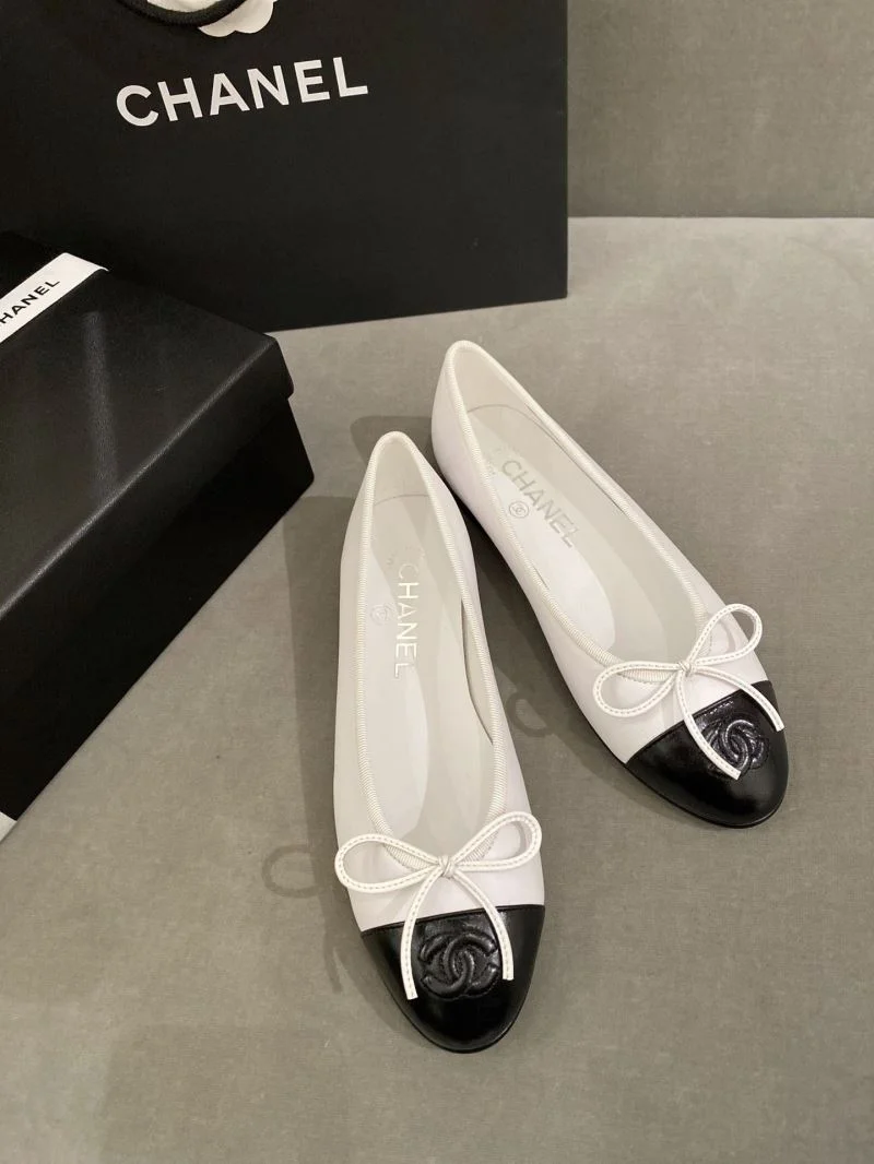 Brand-authenticated Chanel Flat Shoes