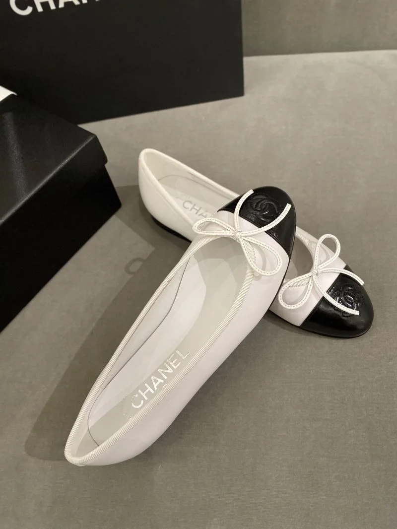 Brand-authenticated Chanel Flat Shoes