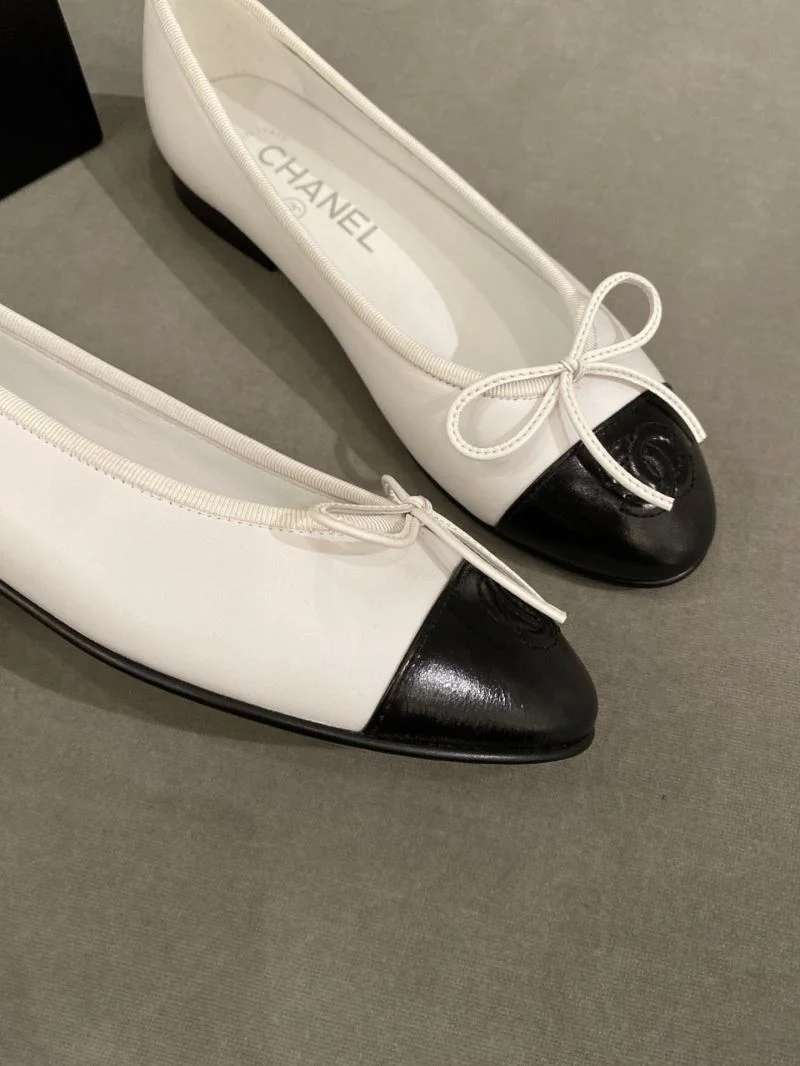 Brand-authenticated Chanel Flat Shoes