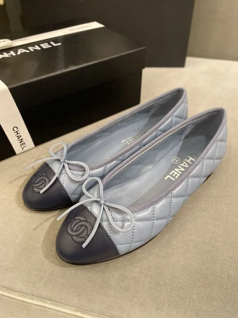 Bargain Chanel Flat Shoes