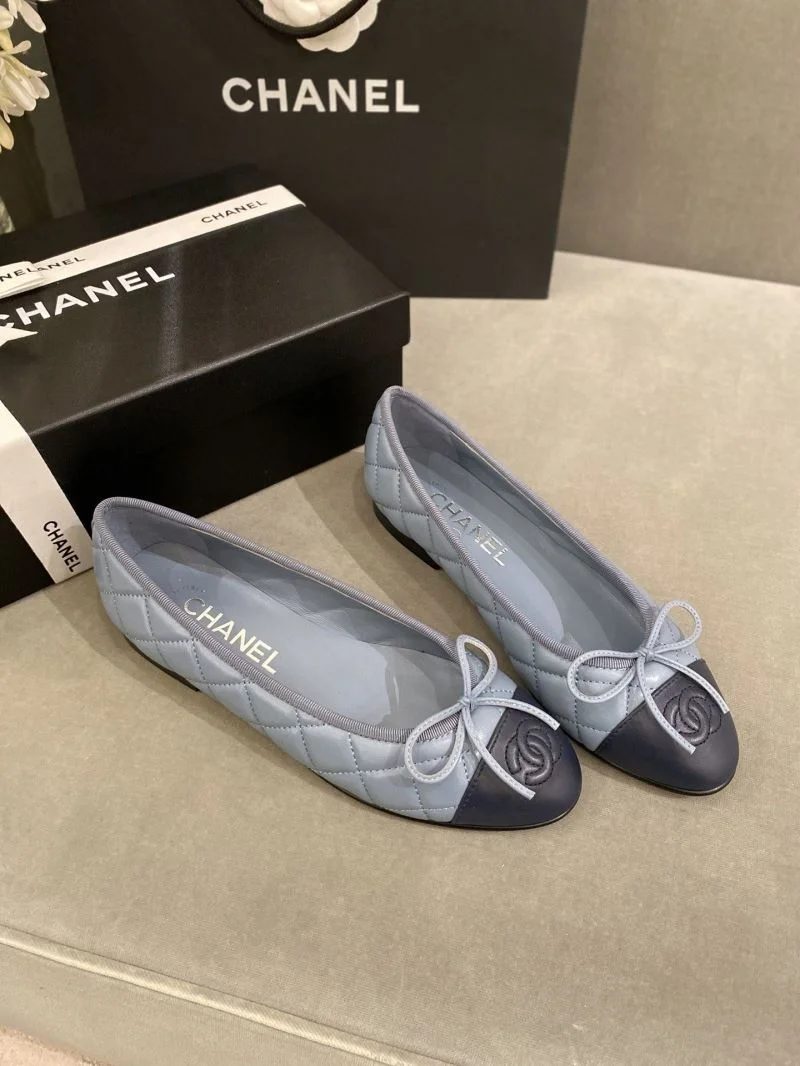 Bargain Chanel Flat Shoes