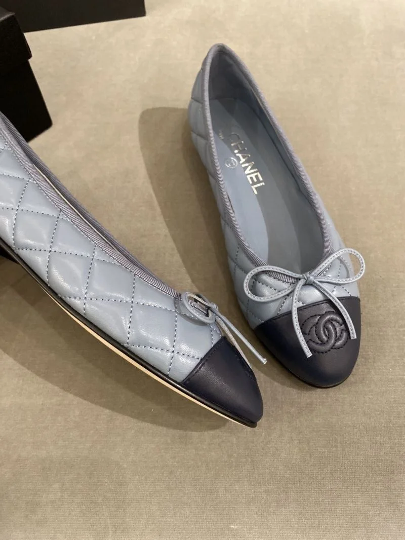 Bargain Chanel Flat Shoes