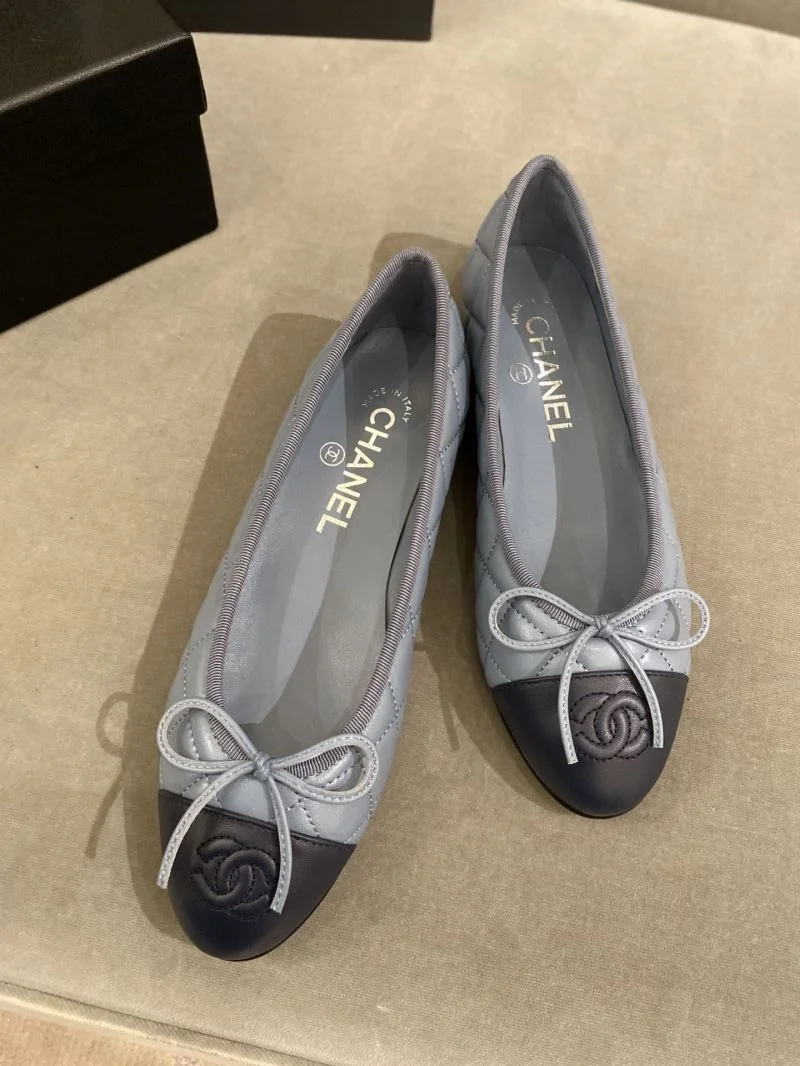 Bargain Chanel Flat Shoes