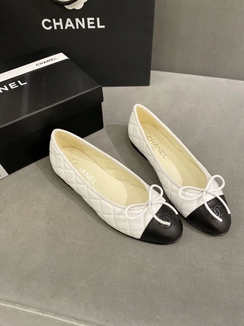 Bargain Chanel Flat Shoes