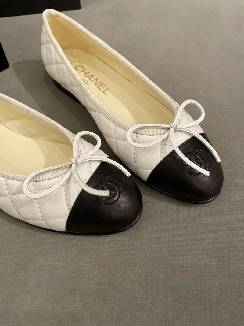 Bargain Chanel Flat Shoes