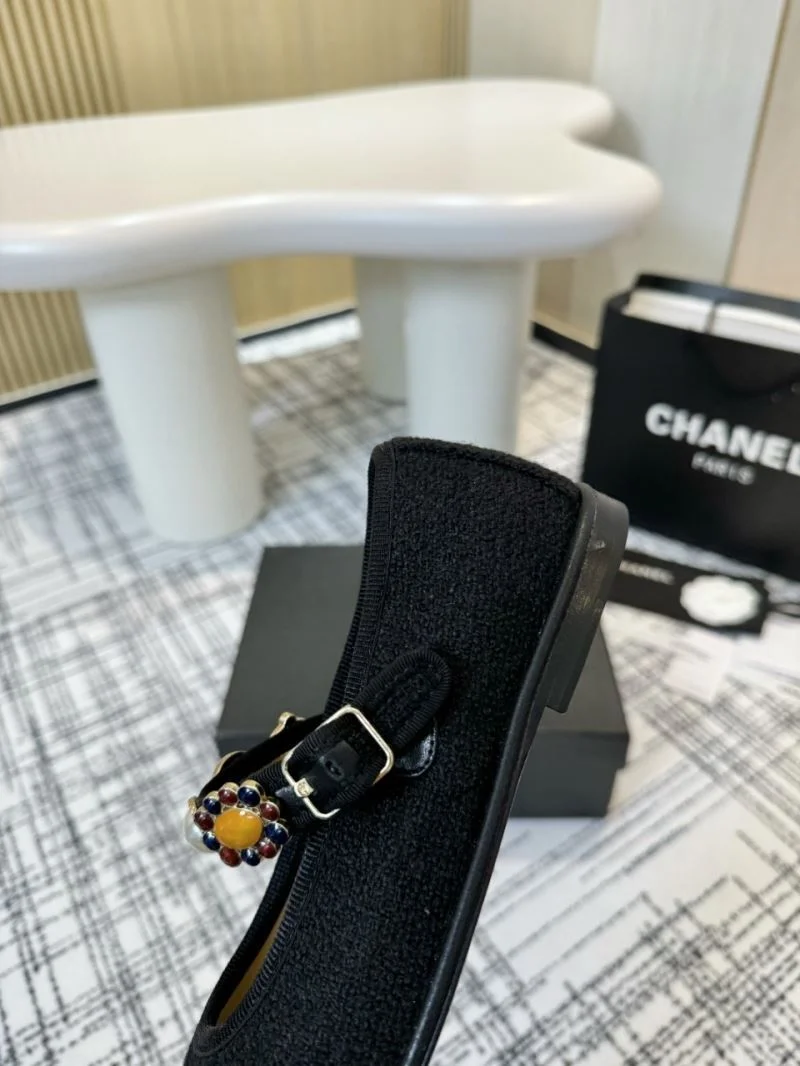 Brand-authenticated Chanel Flat Shoes