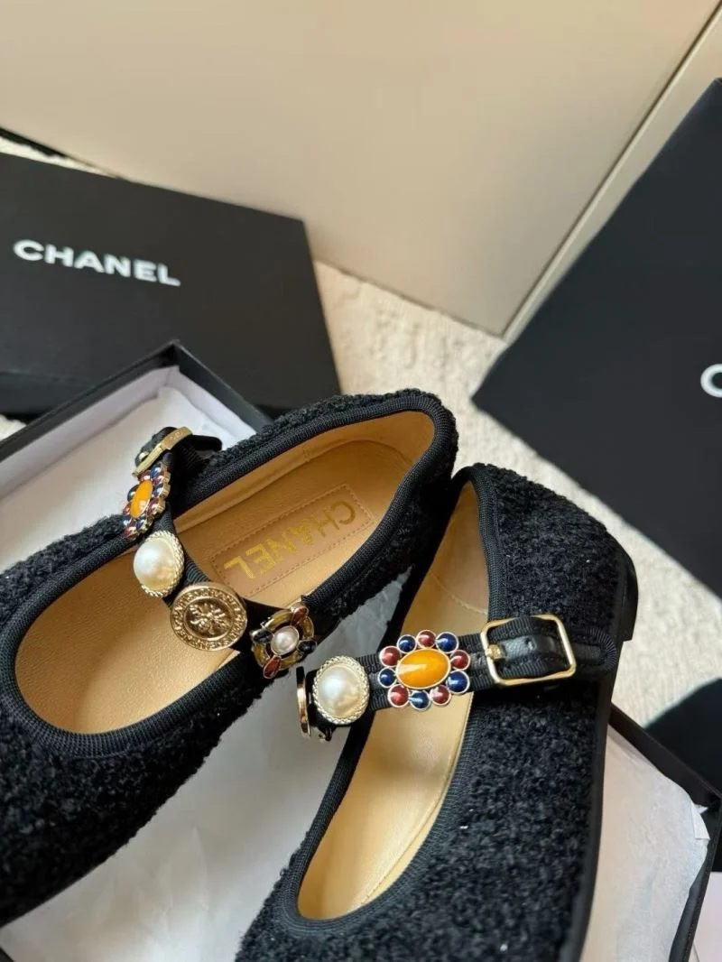 Top match Chanel Flat Shoes