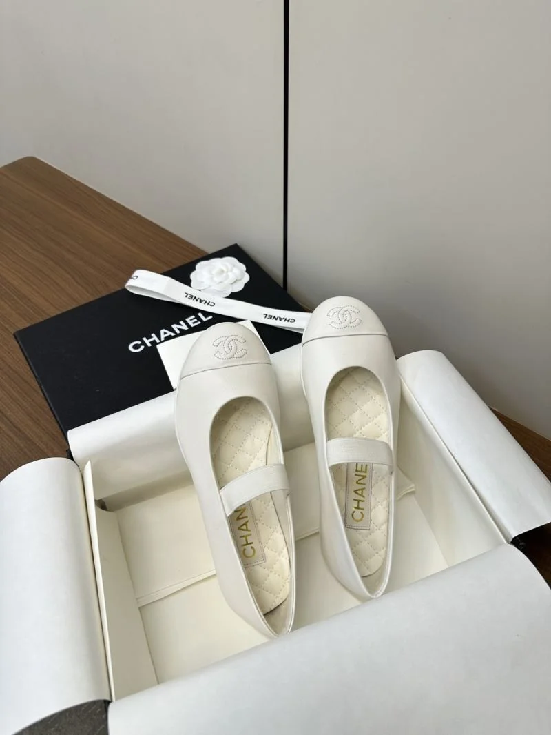Brand-authenticated Chanel Flat Shoes