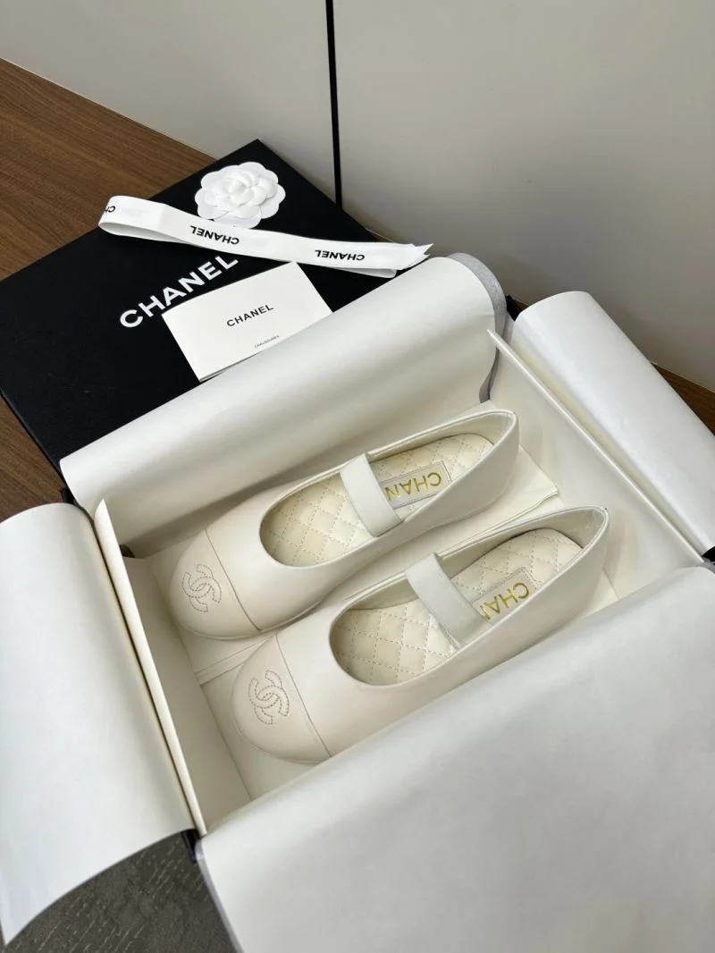Brand-authenticated Chanel Flat Shoes