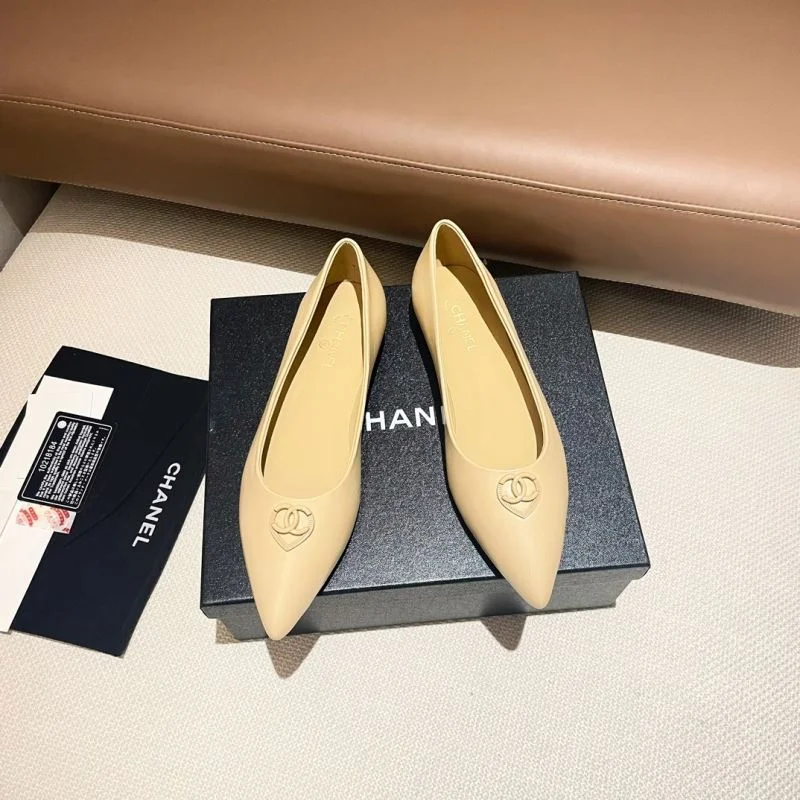 Brand-authenticated Chanel Flat Shoes