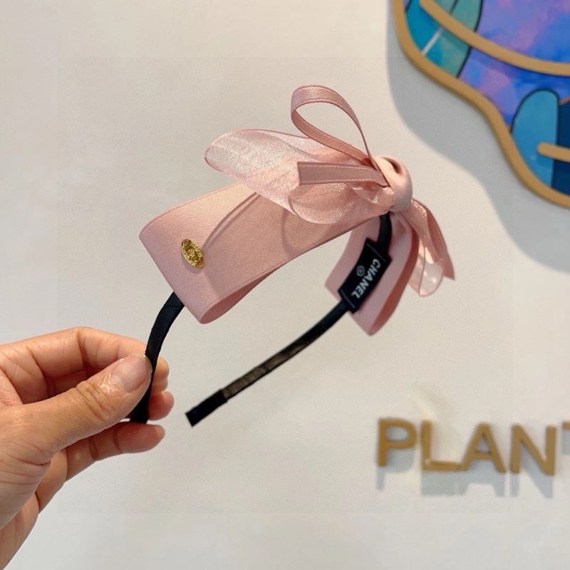 Value-priced Chanel Hair Hoop