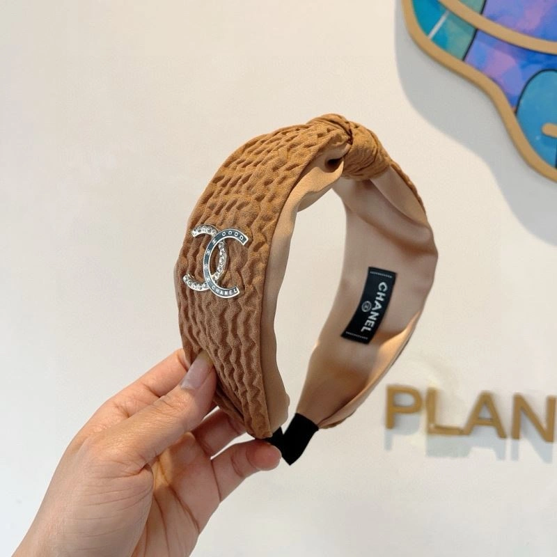 Low-cost Chanel Hair Hoop
