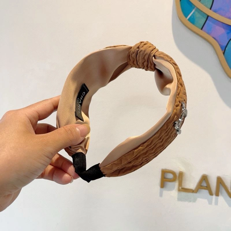 Low-cost Chanel Hair Hoop