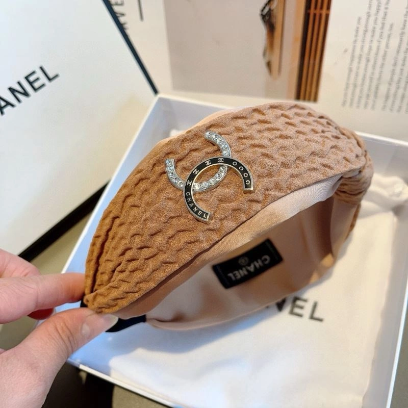 Low-cost Chanel Hair Hoop