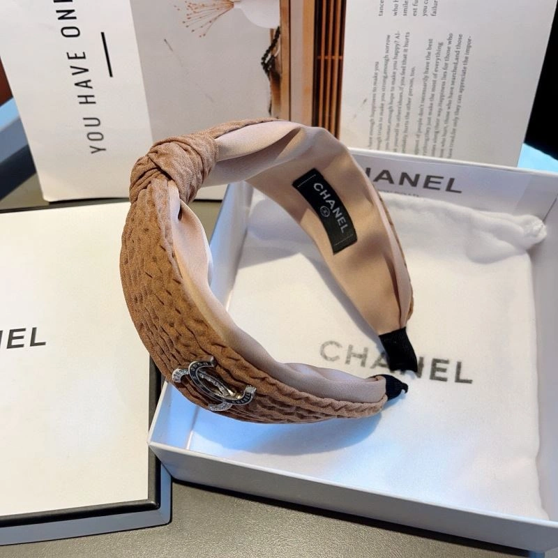 Low-cost Chanel Hair Hoop