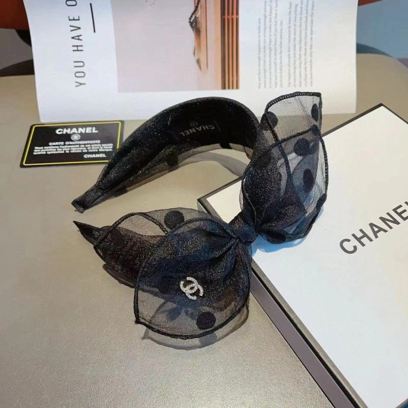 Top match Chanel Hair Hoop
