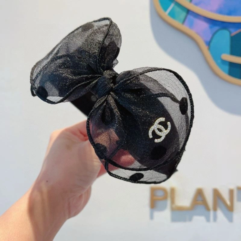 Top match Chanel Hair Hoop