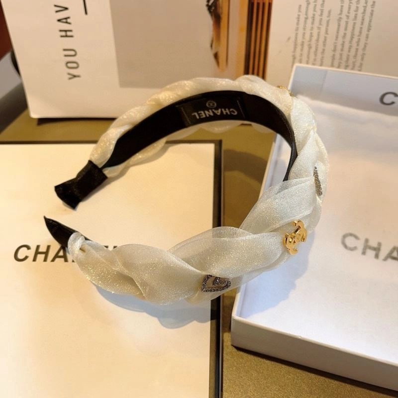 Low-cost Chanel Hair Hoop