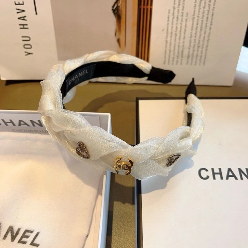 Low-cost Chanel Hair Hoop