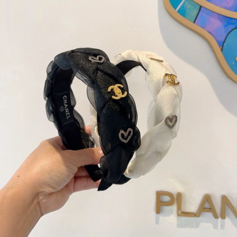 Low-cost Chanel Hair Hoop