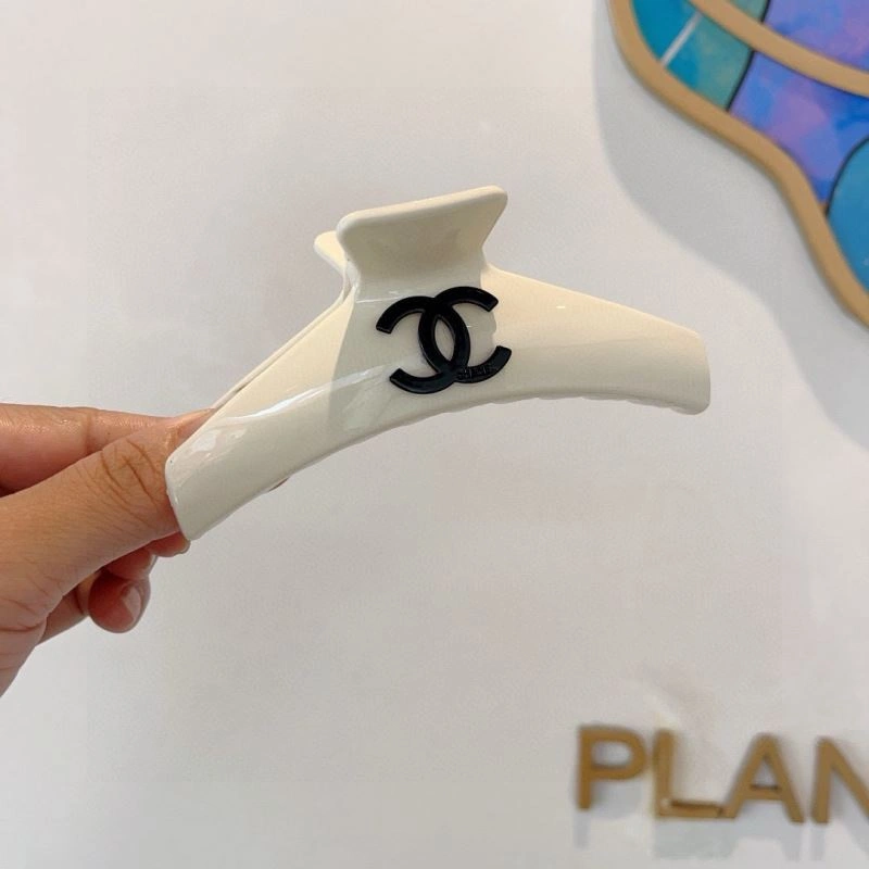 Top match Chanel Hair Hoop