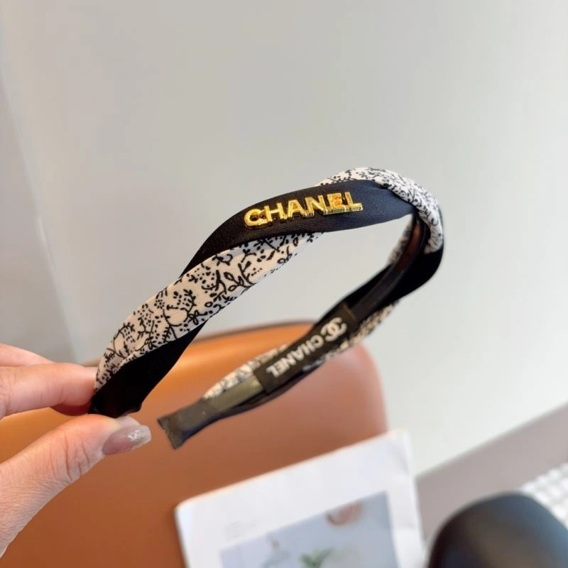 Low-cost Chanel Hair Hoop