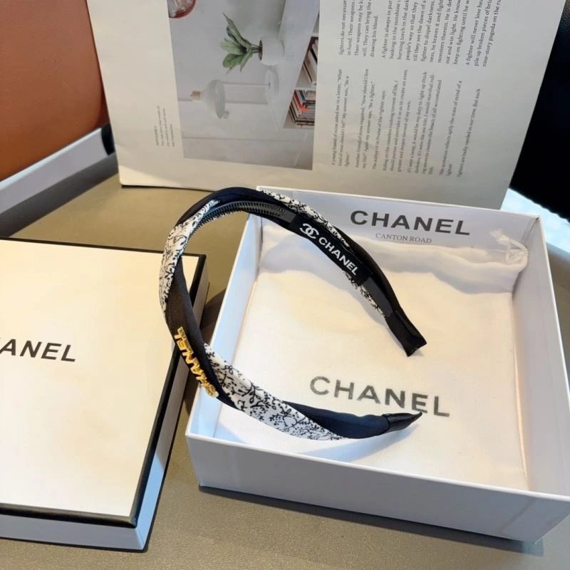 Low-cost Chanel Hair Hoop