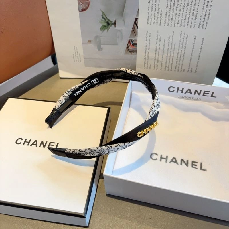 Low-cost Chanel Hair Hoop