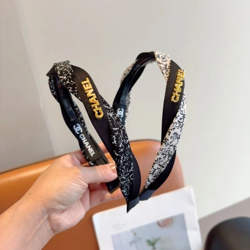 Low-cost Chanel Hair Hoop