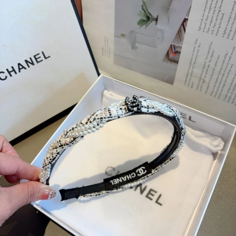 Value-priced Chanel Hair Hoop