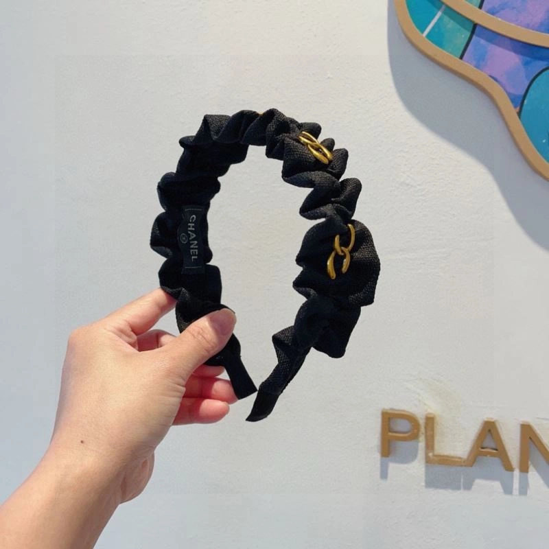 Value-priced Chanel Hair Hoop