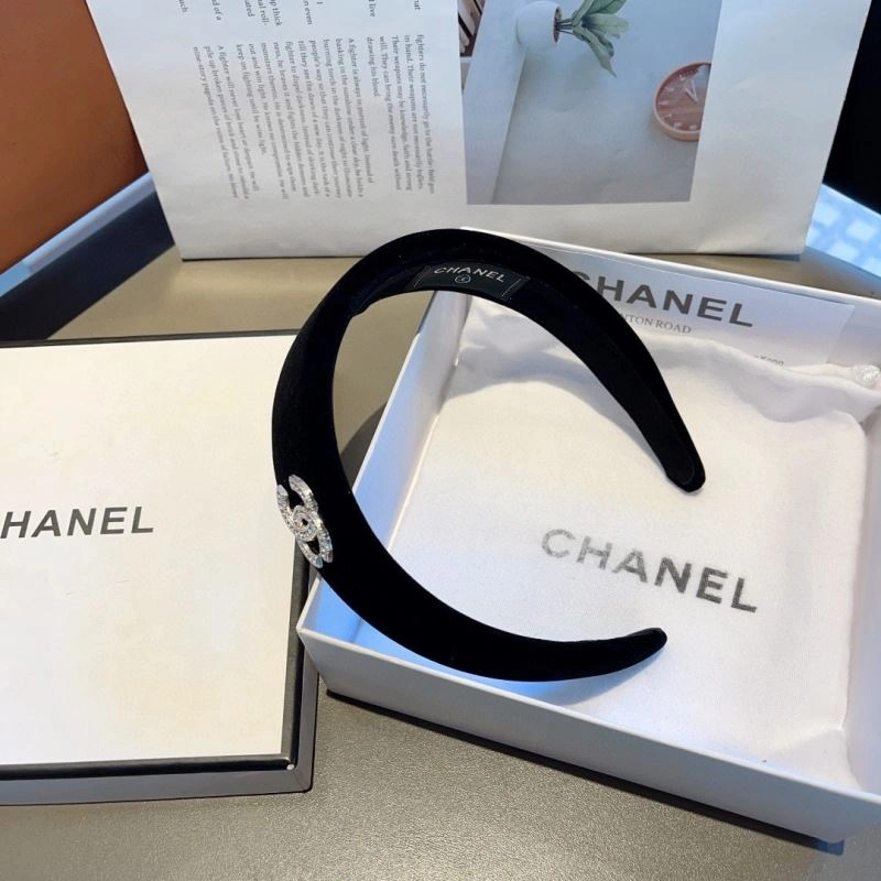 Low-cost Chanel Hair Hoop
