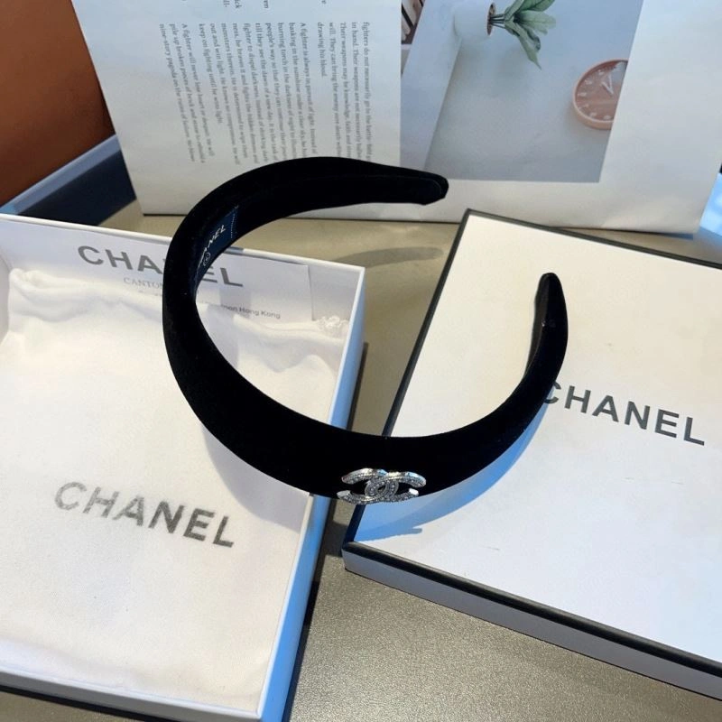 Low-cost Chanel Hair Hoop