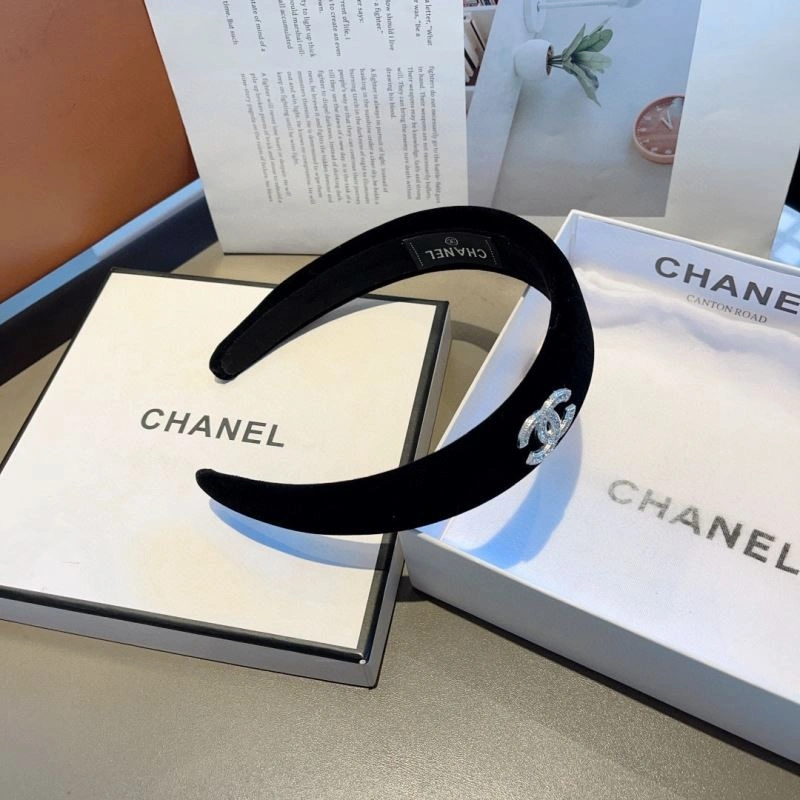 Low-cost Chanel Hair Hoop
