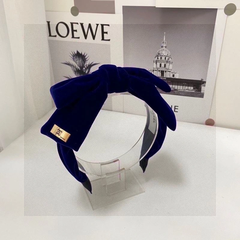 Top match Chanel Hair Hoop
