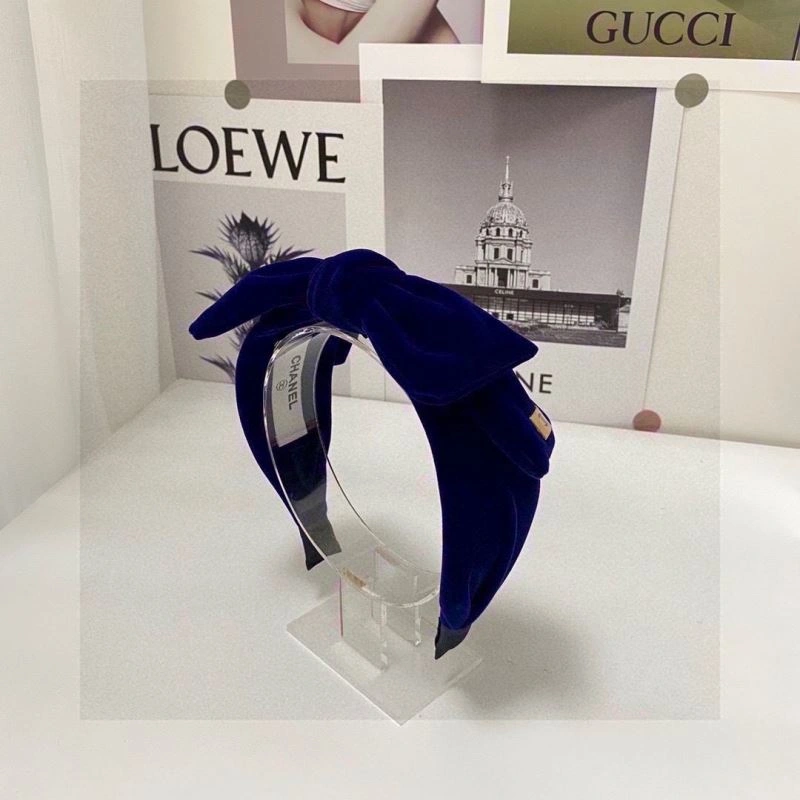 Top match Chanel Hair Hoop