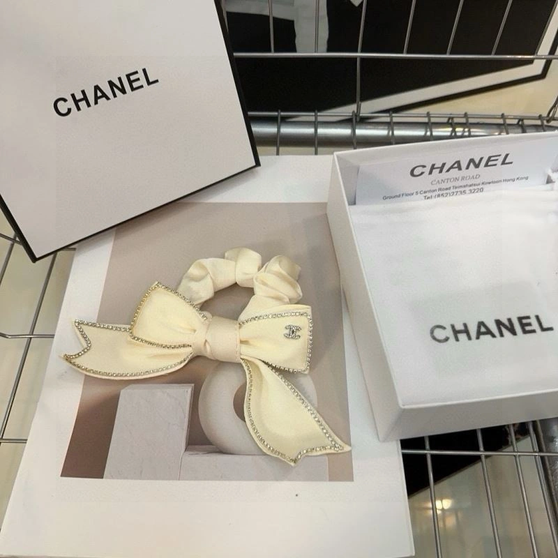 Value-priced Chanel Hair Hoop