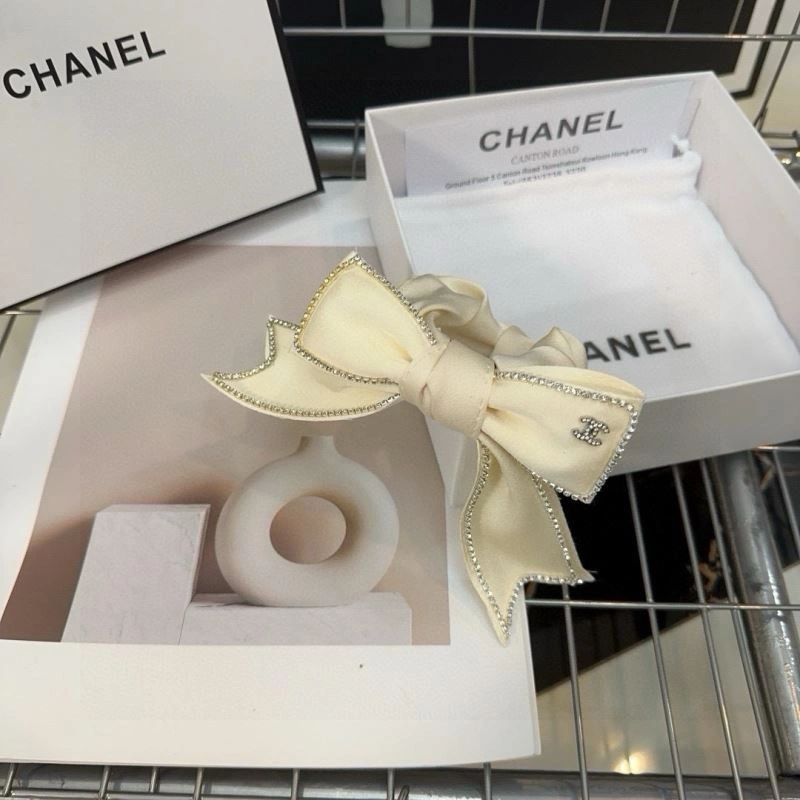 Value-priced Chanel Hair Hoop