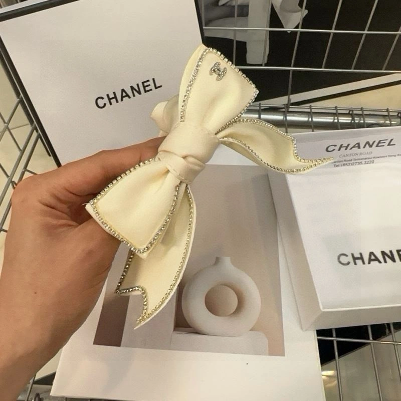Value-priced Chanel Hair Hoop