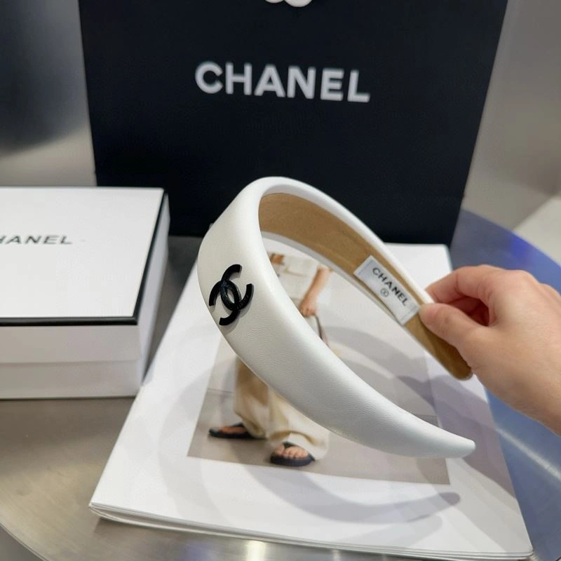 Low-cost Chanel Hair Hoop