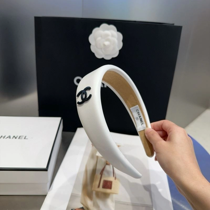 Low-cost Chanel Hair Hoop