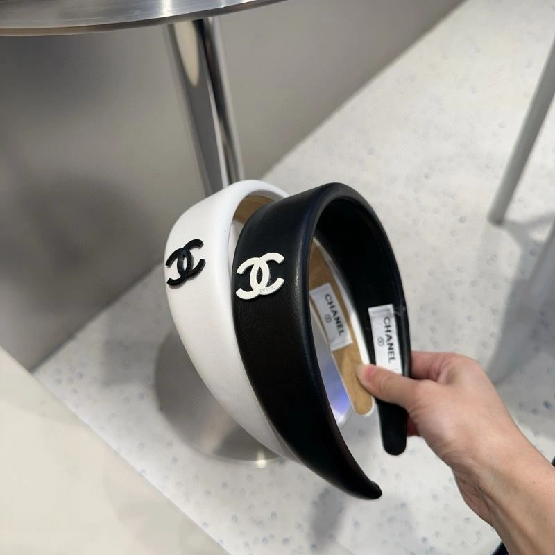 Low-cost Chanel Hair Hoop