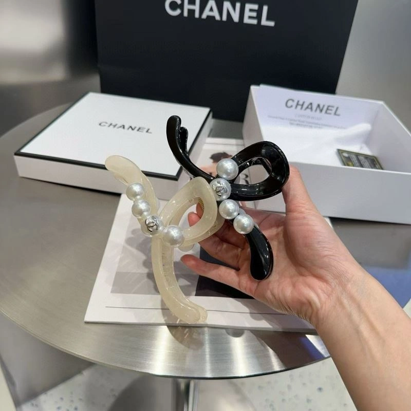 Top match Chanel Hair Hoop