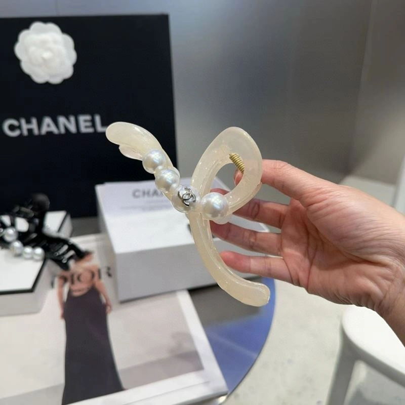 Top match Chanel Hair Hoop