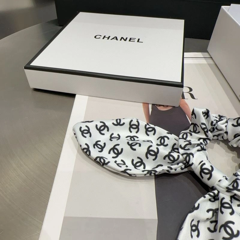 Accurate model Chanel Hair Hoop